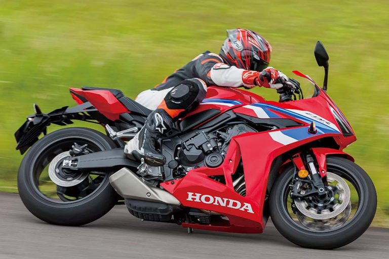 【IMPRESSION】HONDA CB650R／CBR650R E-Clutchクラッチレバー操作は一切なしでスムーズに発進加速するEクラッチ | ヘリテイジ＆レジェンズ｜Heritage ...